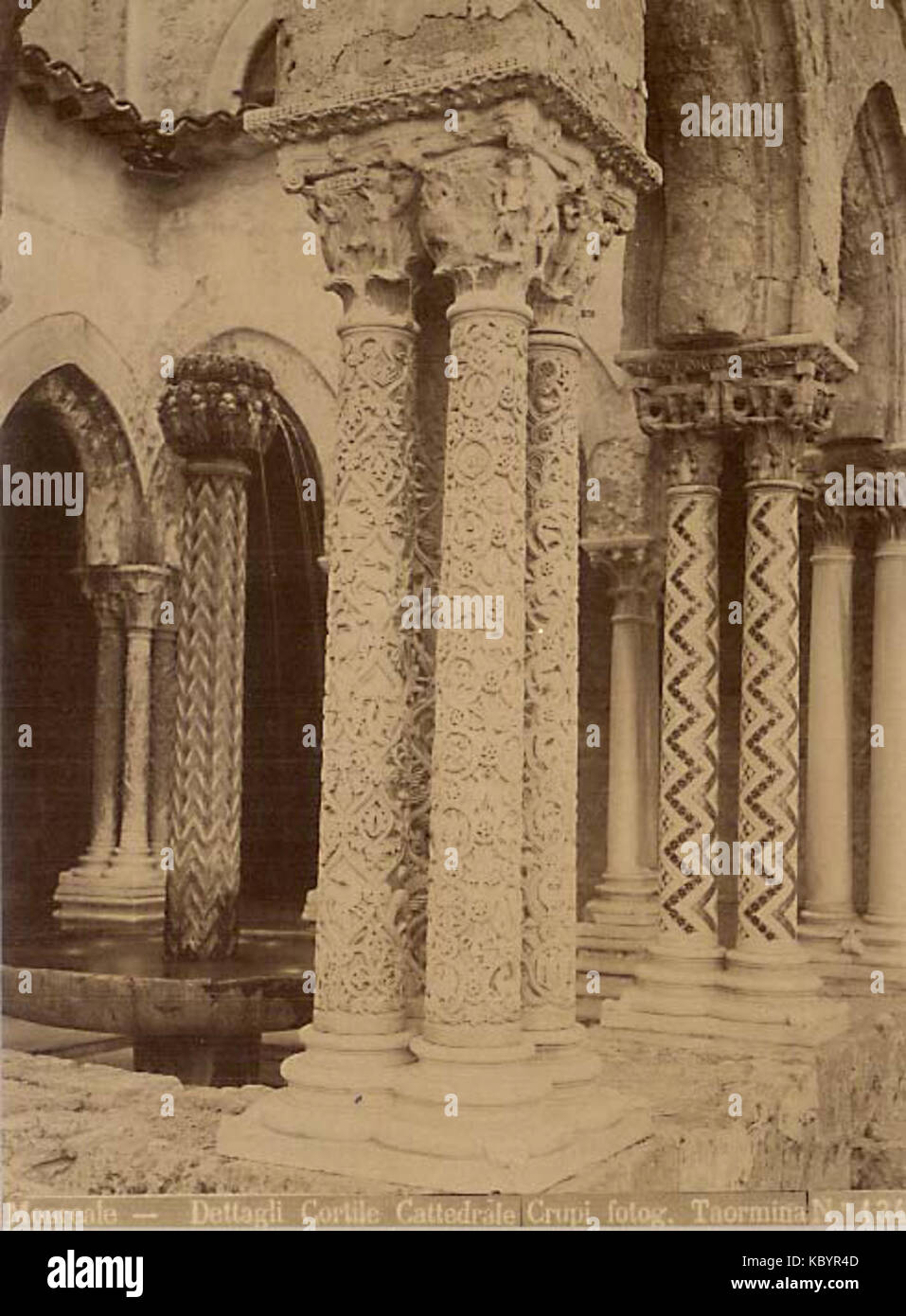 Crupi, Giovanni (1849 1925) n. 0134 Monreale Dettagli cortile ...