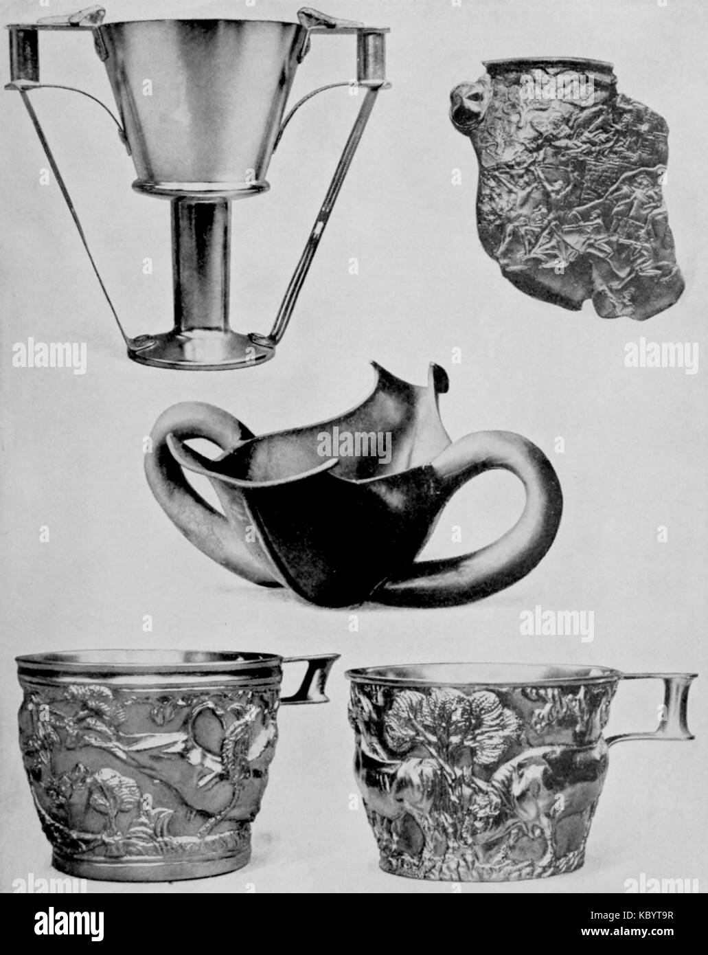 Ancient greek artifact pottery Black and White Stock Photos & Images ...