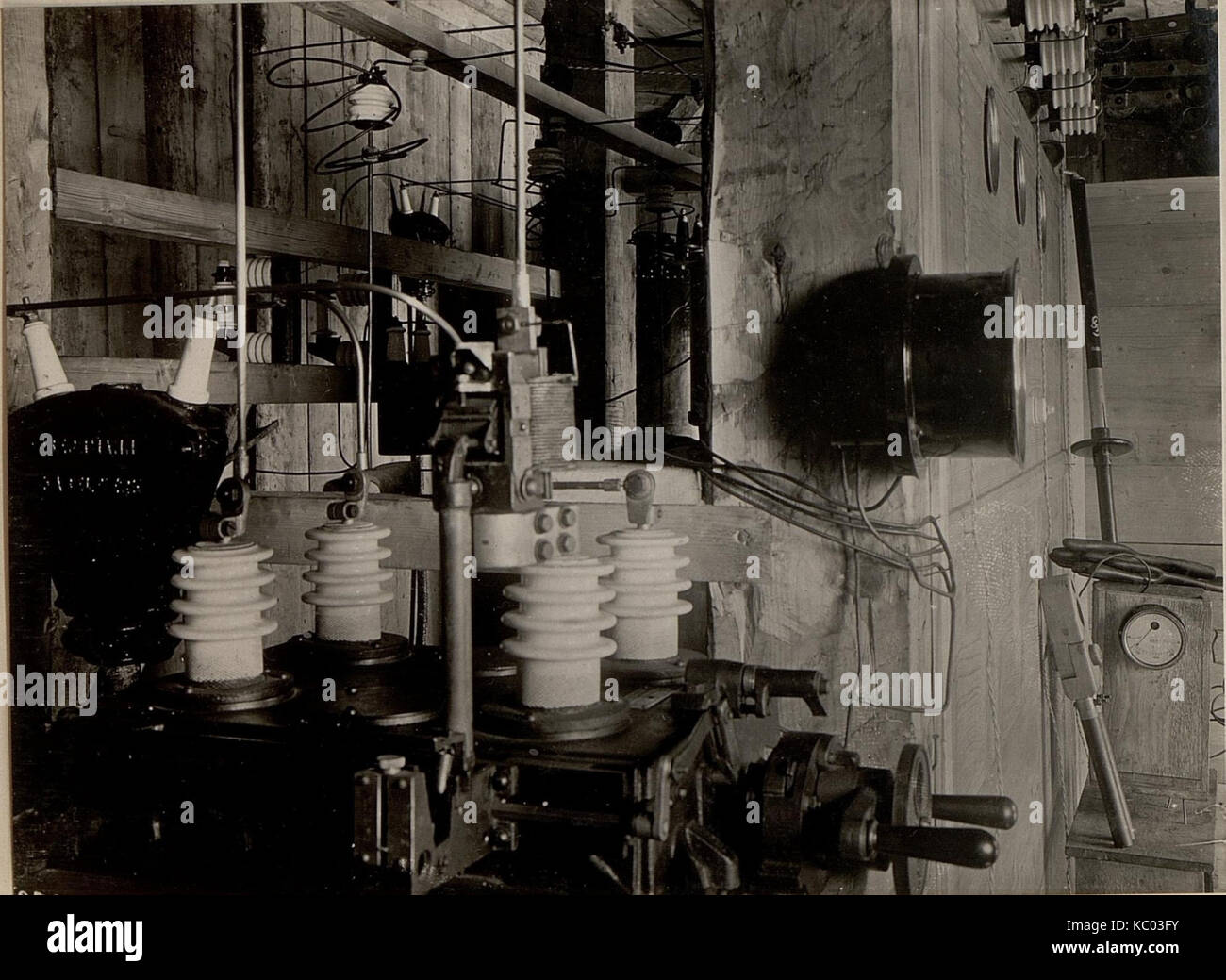 Innenraum des Schalthauses am Prasnik. Aufgenommen am 22.V.16. (BildID ...