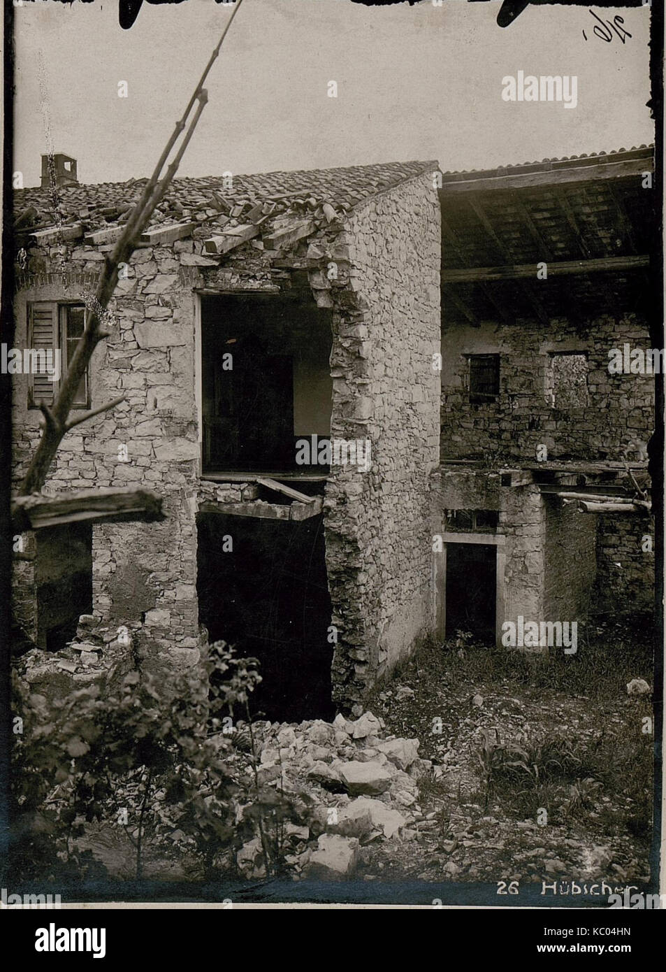 Zerschossenes Haus in Oppacchiasella. (BildID 15733899 Stock Photo - Alamy