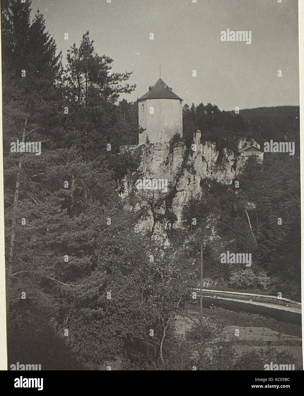 Ruine weltkrieg hi-res stock photography and images - Alamy