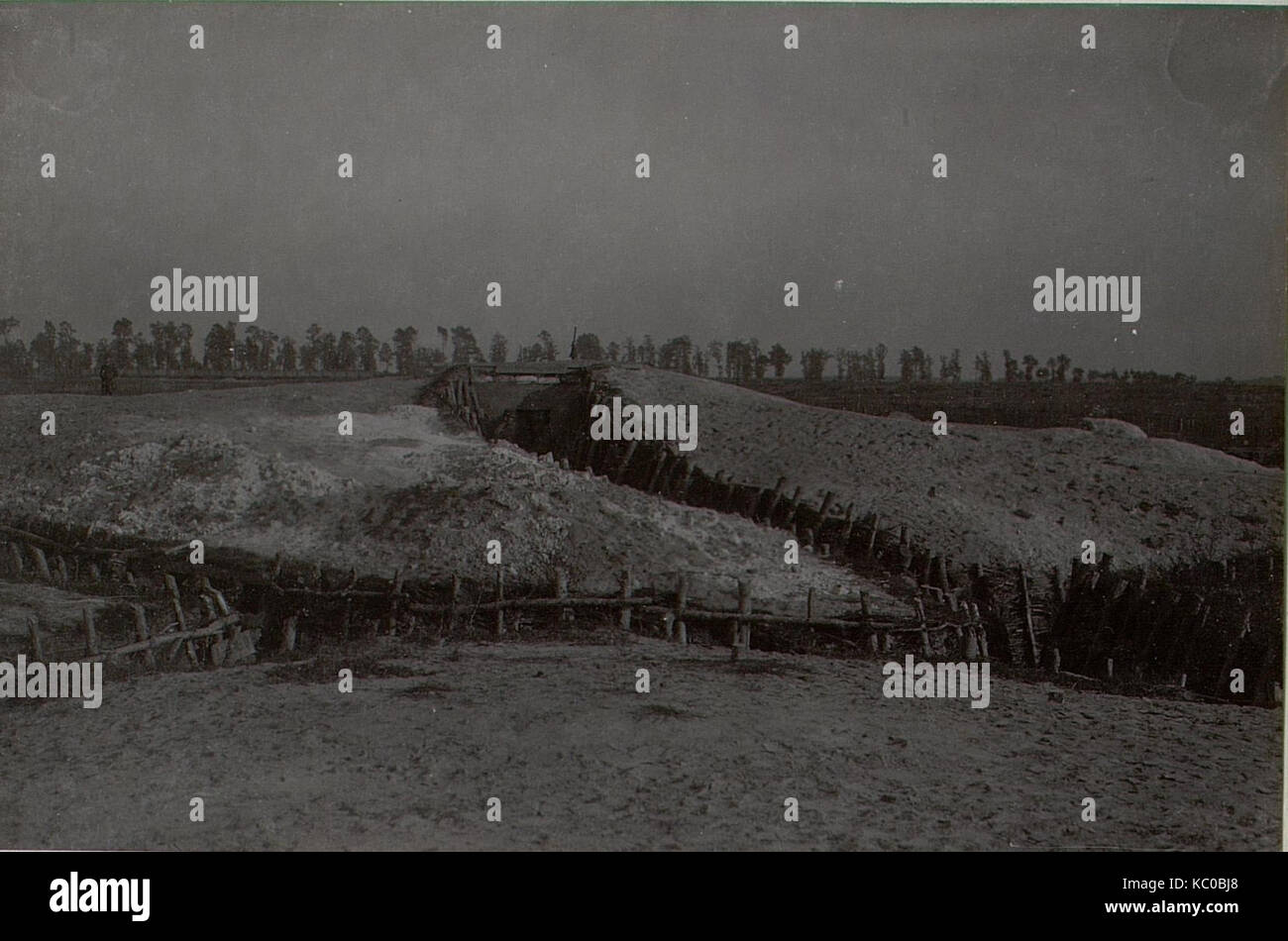 Technischer Lehrkurs Chelm.Art.Beobachterstand gegen Eingang. (BildID ...