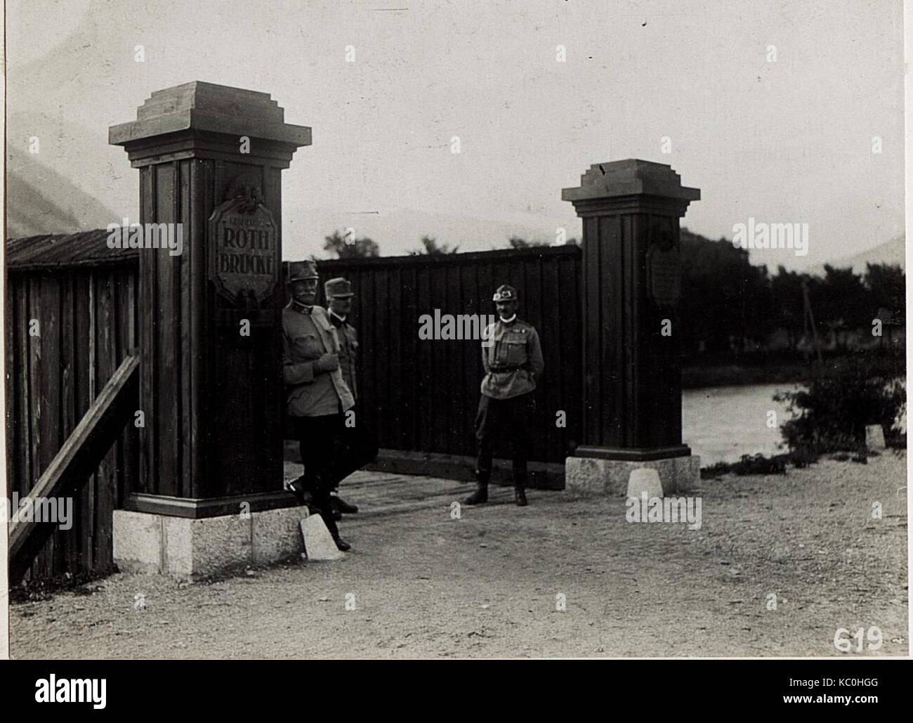 Roth mit seinem Adjutant Rittmeister Graf Coreth und Generalstabs ...