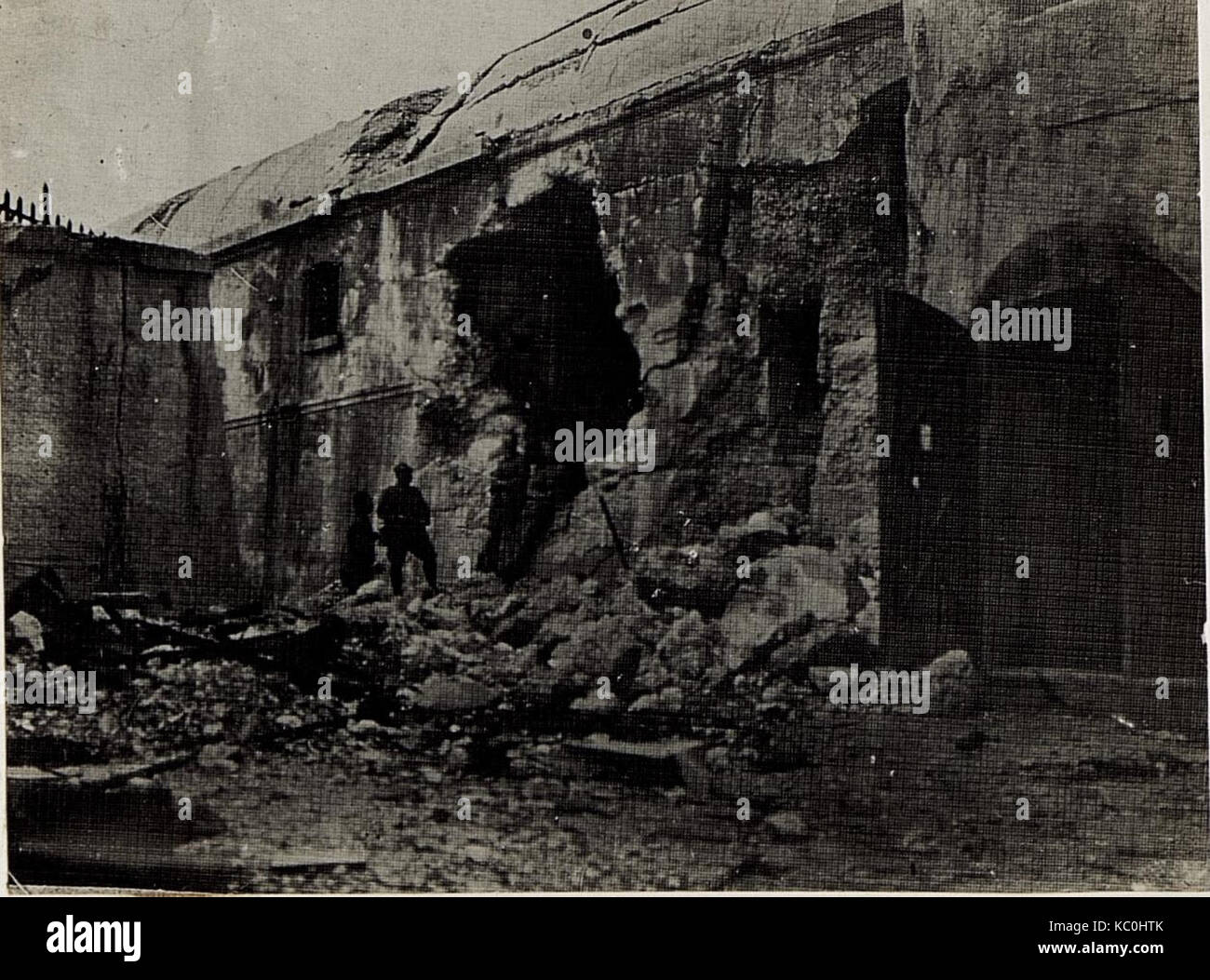 Durchschlag High Resolution Stock Photography and Images - Alamy