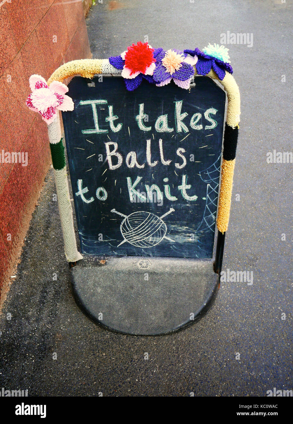 Double meaning sign board hi-res stock photography and images - Alamy