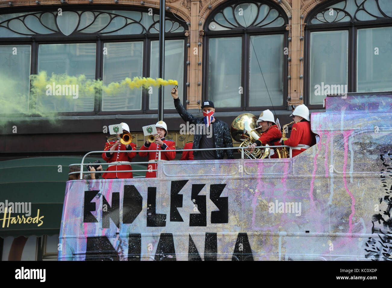 Endless the artist is hosts a big visual stunt to commemorate the 20 ...