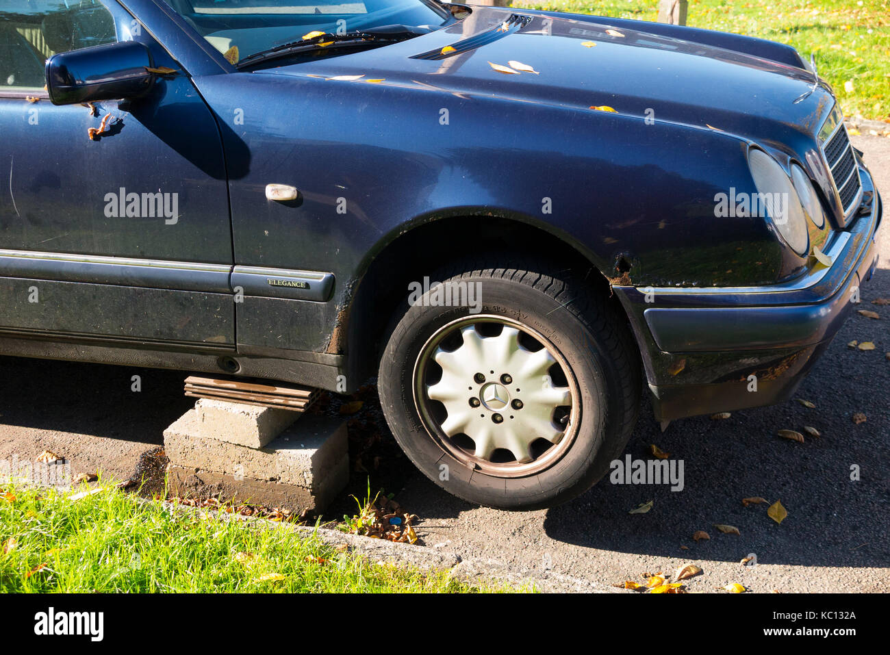 Car On Bricks High Resolution Stock Photography and Images - Alamy