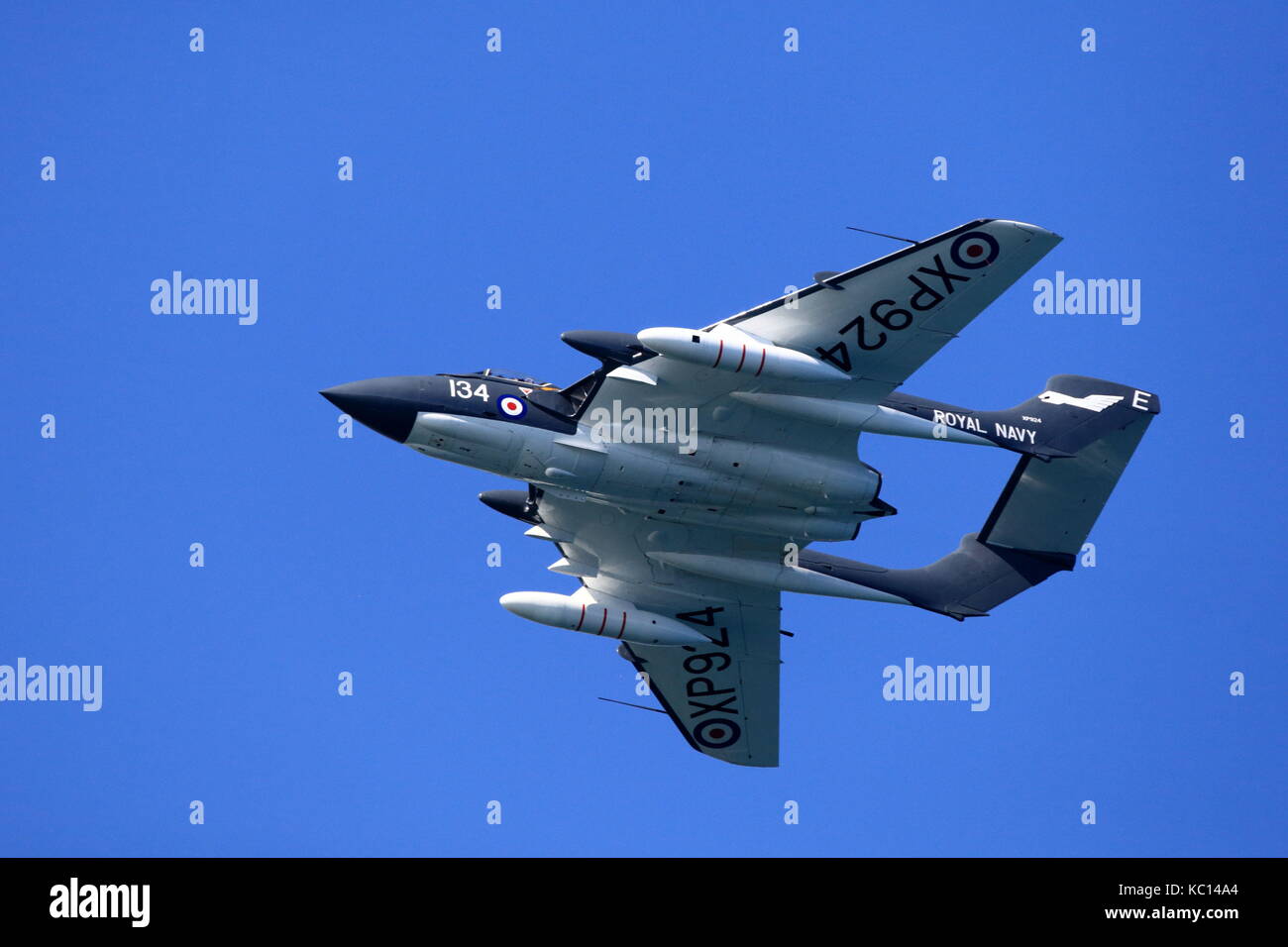 Twin boom aircraft hi-res stock photography and images - Alamy