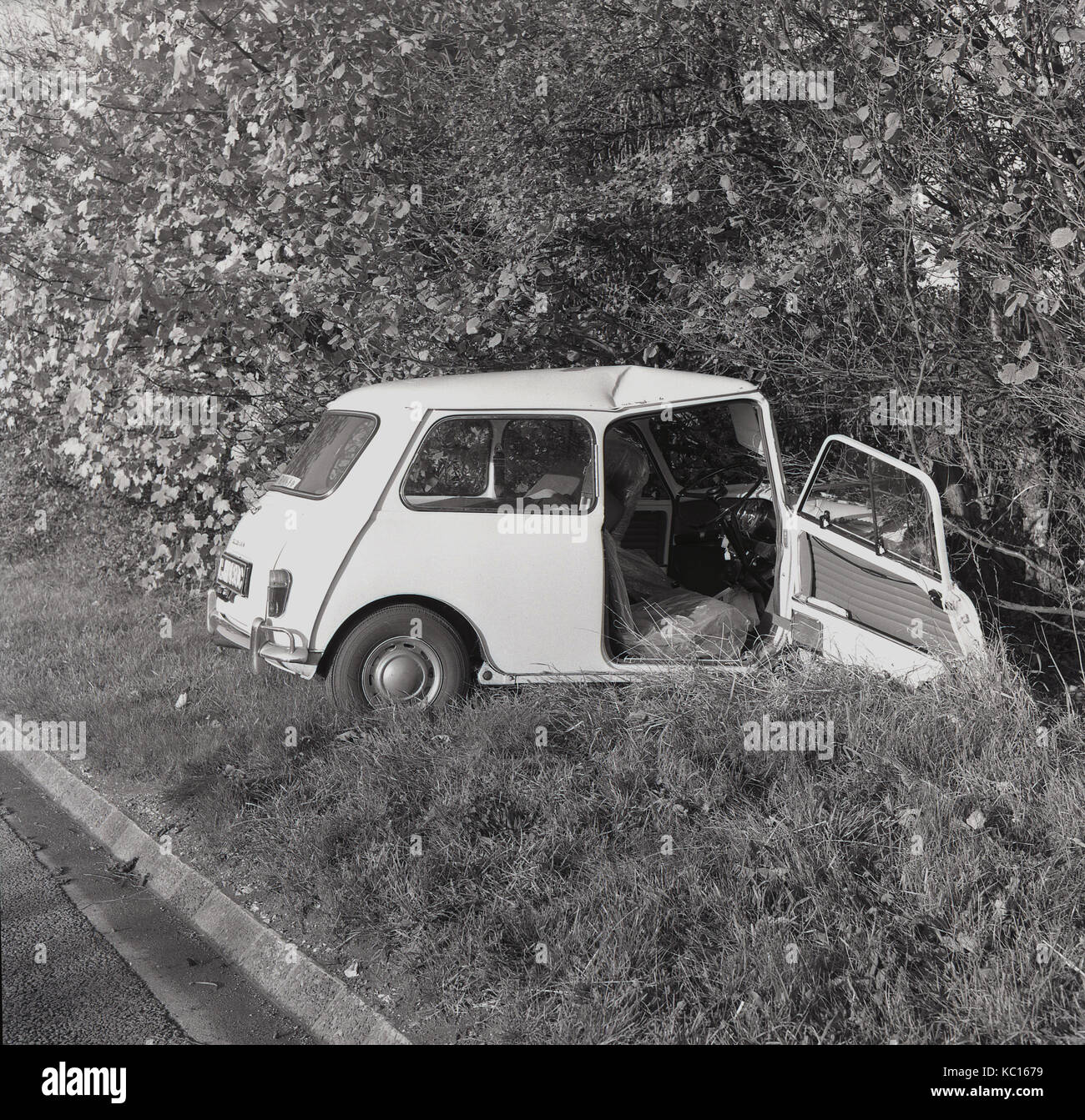 English road 1960s hi-res stock photography and images - Alamy