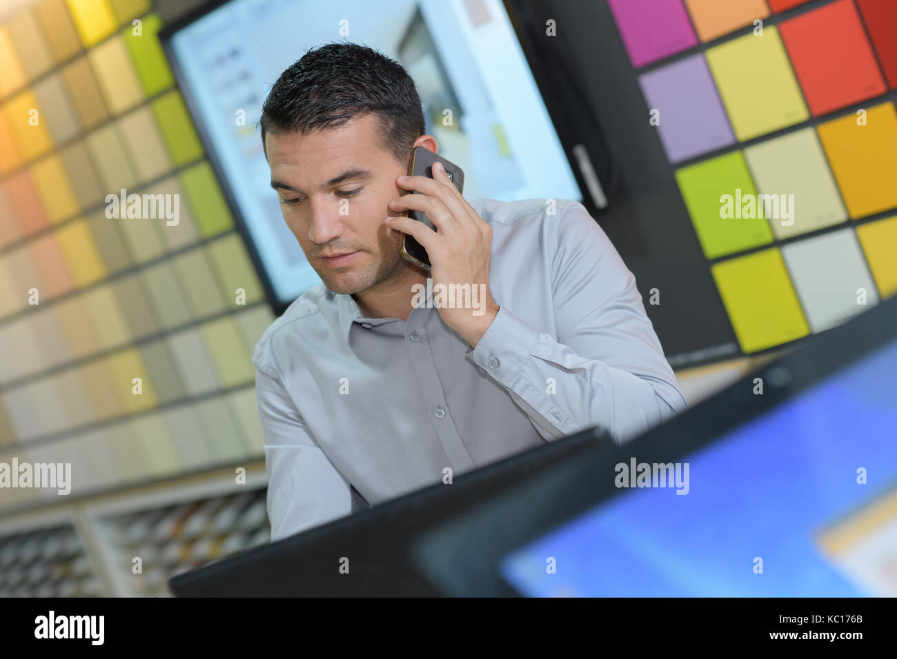 the color shop Stock Photo - Alamy