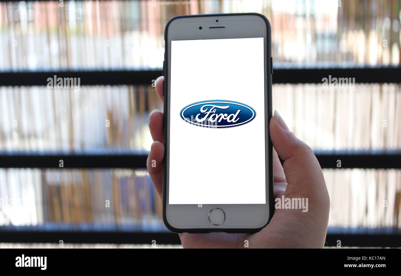 Ford Logo on phone Stock Photo - Alamy