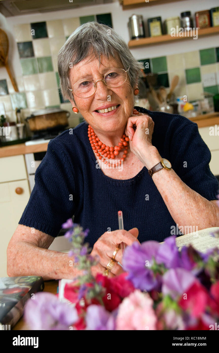 Anna Del Conte High Resolution Stock Photography and Images - Alamy