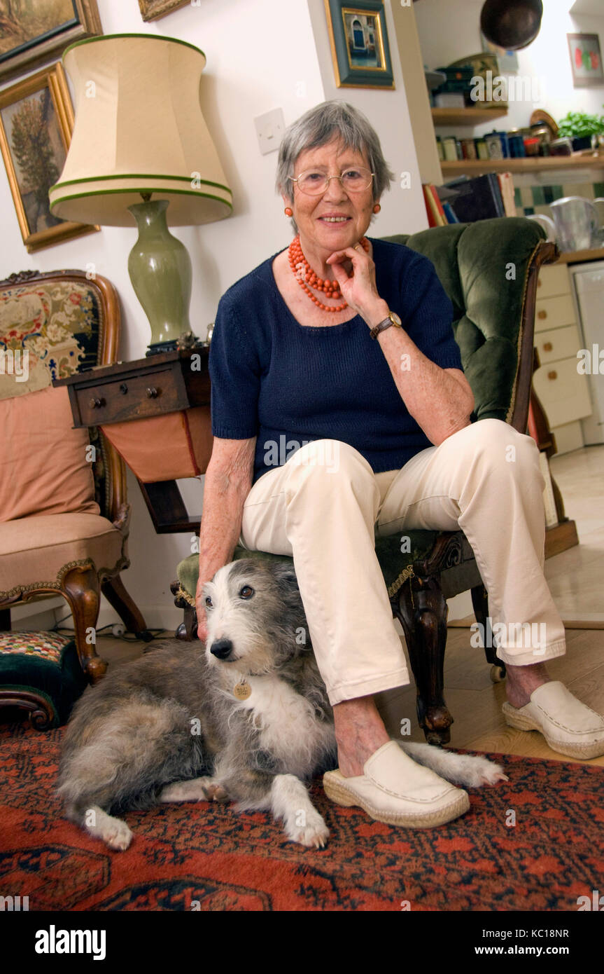 Chef and author Anna del Conte at her home in Dorset Stock Photo - Alamy