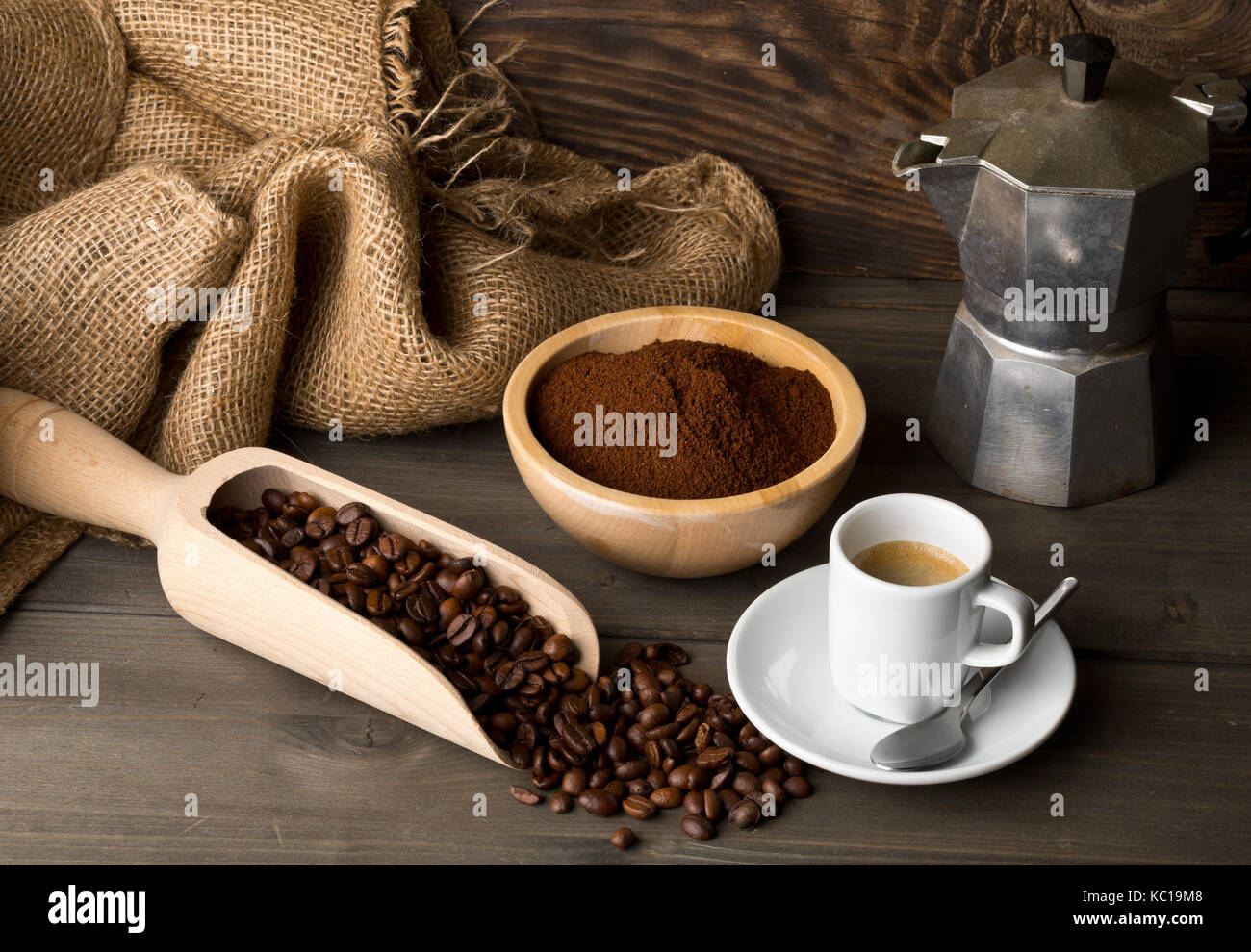 Espresso maker ground coffee hi-res stock photography and images - Alamy
