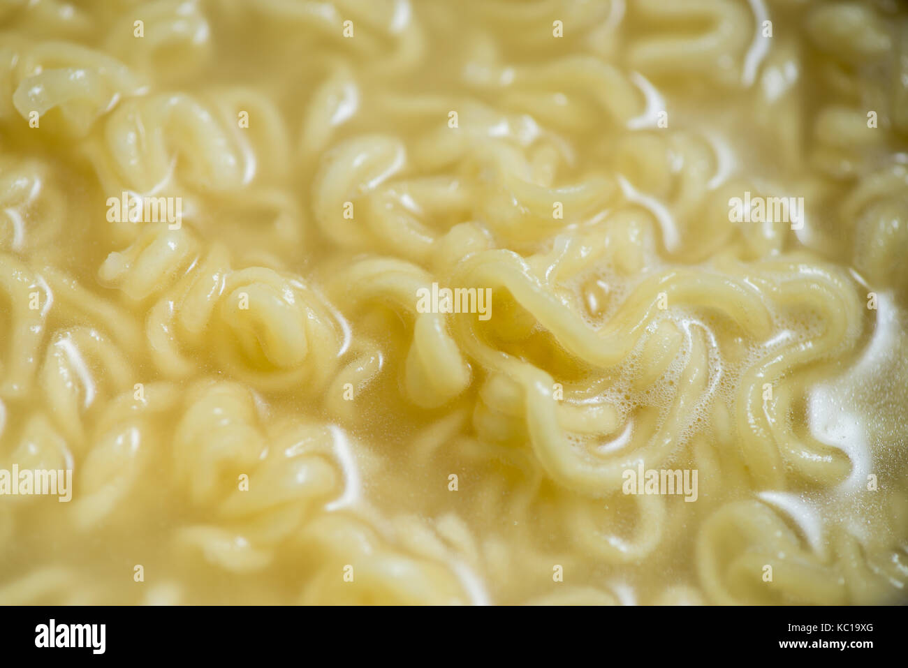 boil Instant noodle Stock Photo - Alamy