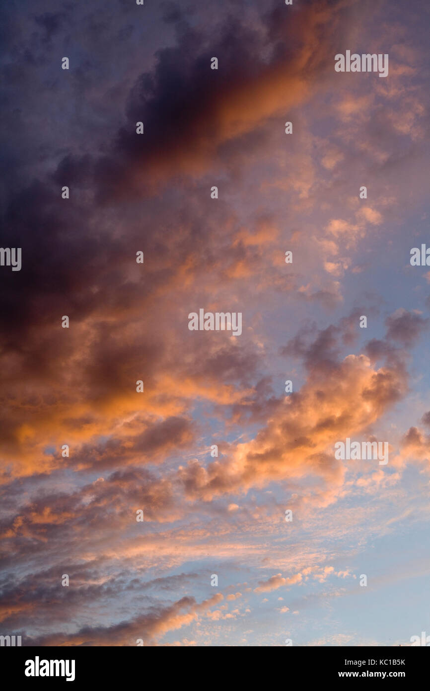 Multicoloured sunset in nature hi-res stock photography and images - Alamy