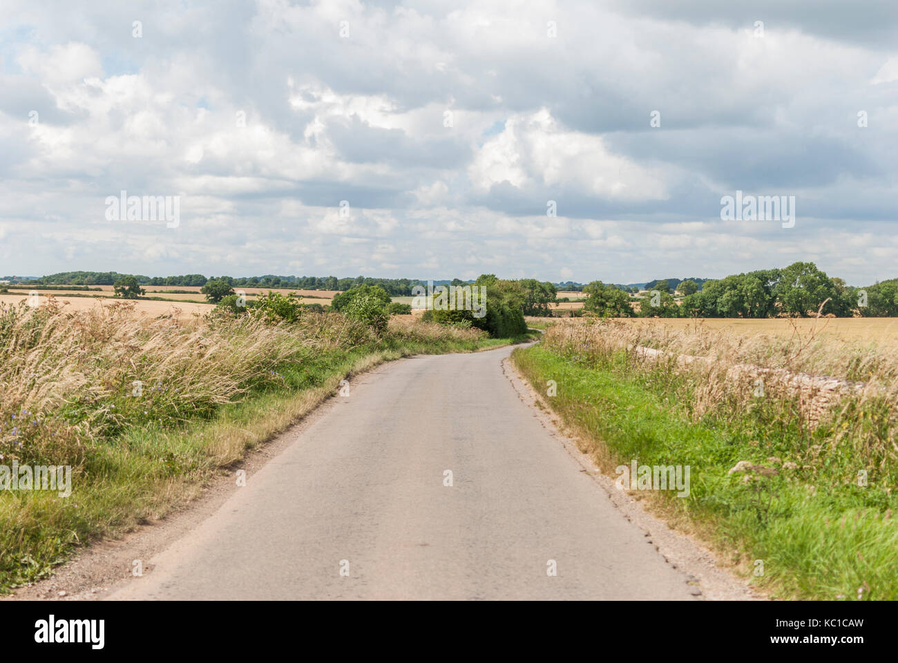 English Country Lane Stock Photo - Alamy