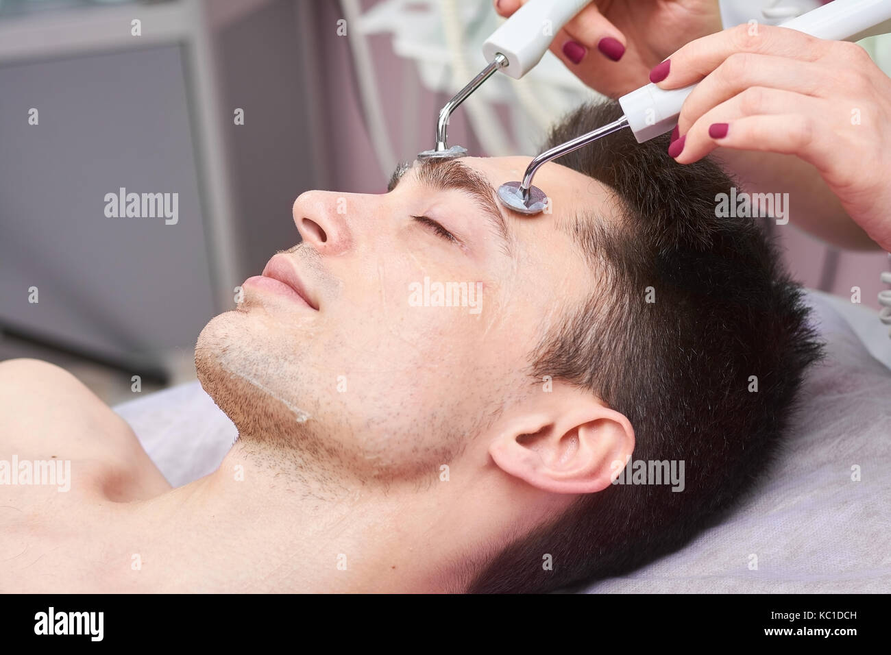 Close up of microcurrent therapy Stock Photo - Alamy