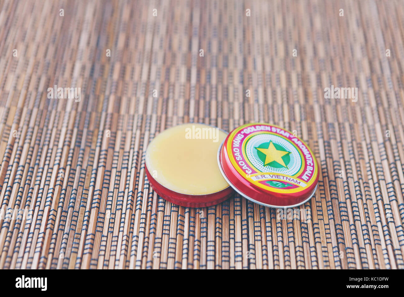 Vietnamese traditional golden star balm "Cao Sao Vang Stock Photo - Alamy