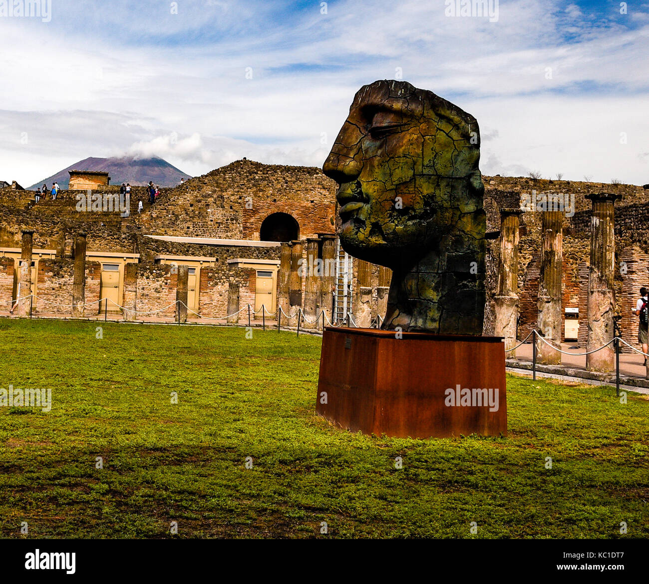 Mt. vesuvius and pompeii hi-res stock photography and images - Alamy