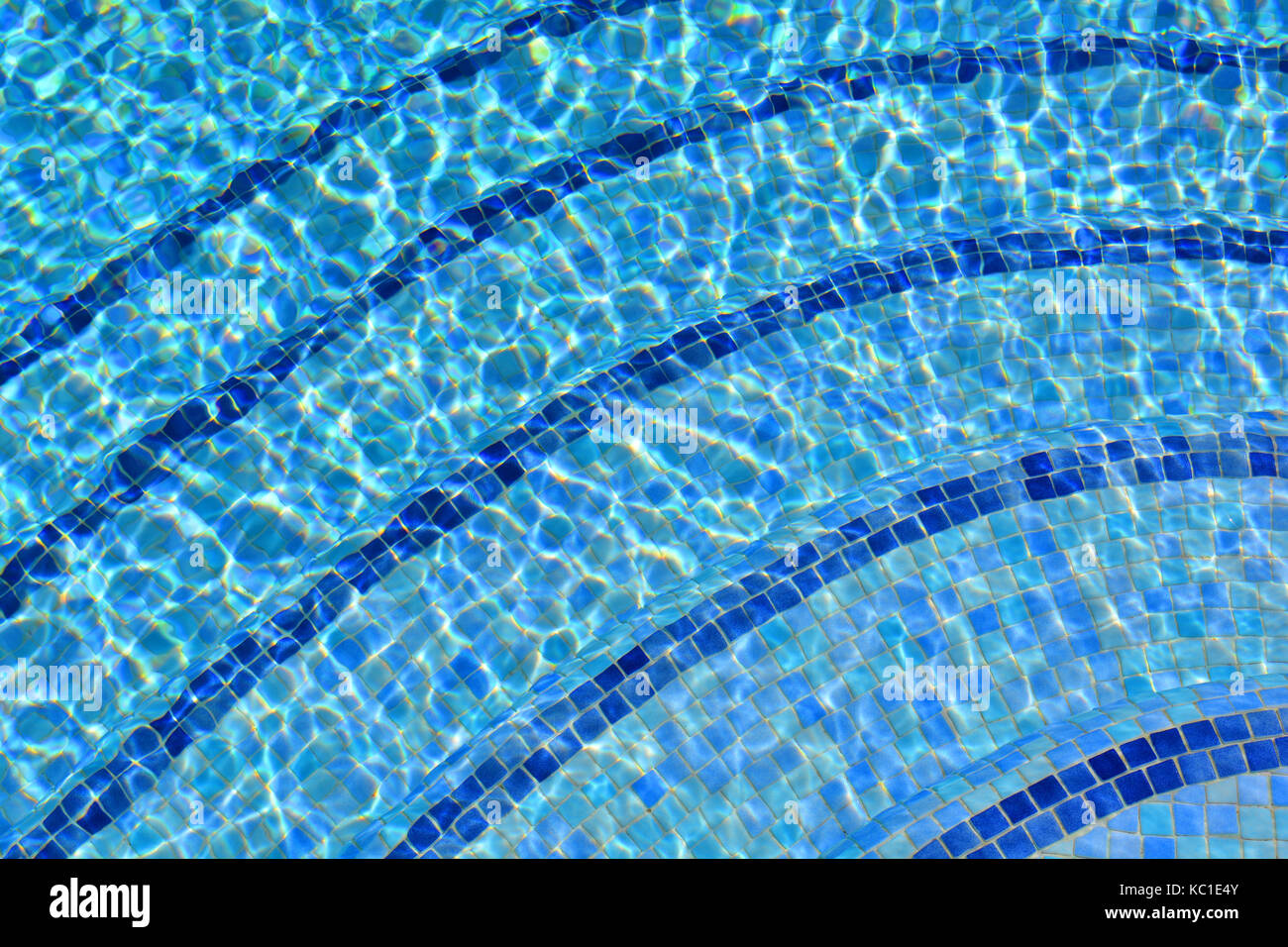 Swimming pool, light refraction in water Stock Photo - Alamy