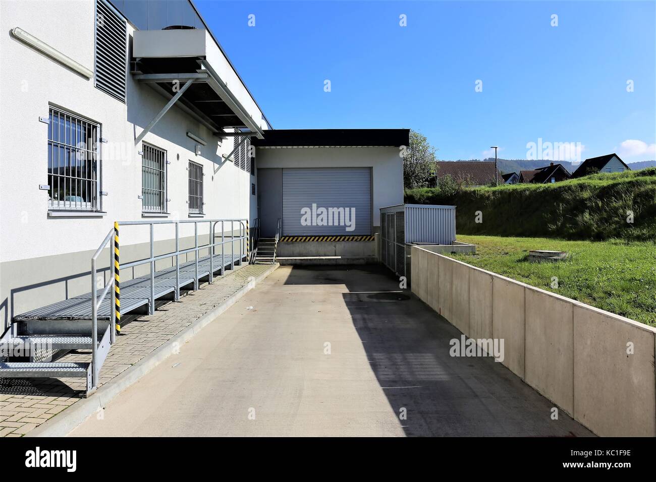 Cargo ramp hi-res stock photography and images - Alamy