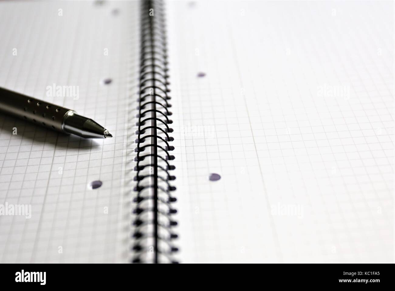 Illustration of ring binder hi-res stock photography and images - Alamy
