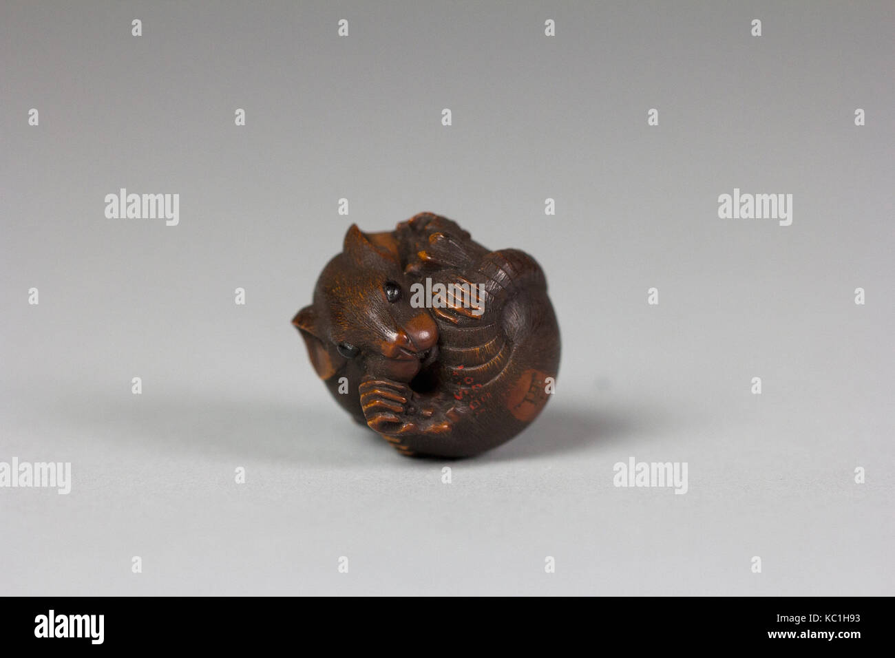Edo period netsuke hi-res stock photography and images - Alamy