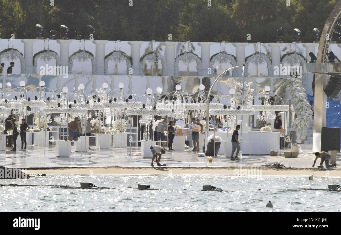 The wedding of billionaire property mogul Jeff Sutton's daughter Renee ...