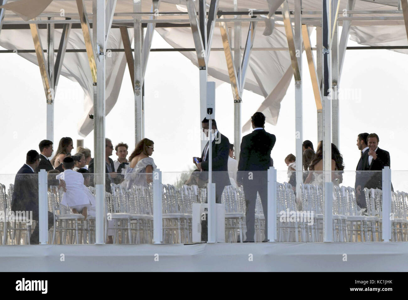 The wedding of billionaire property mogul Jeff Sutton's daughter Renee ...