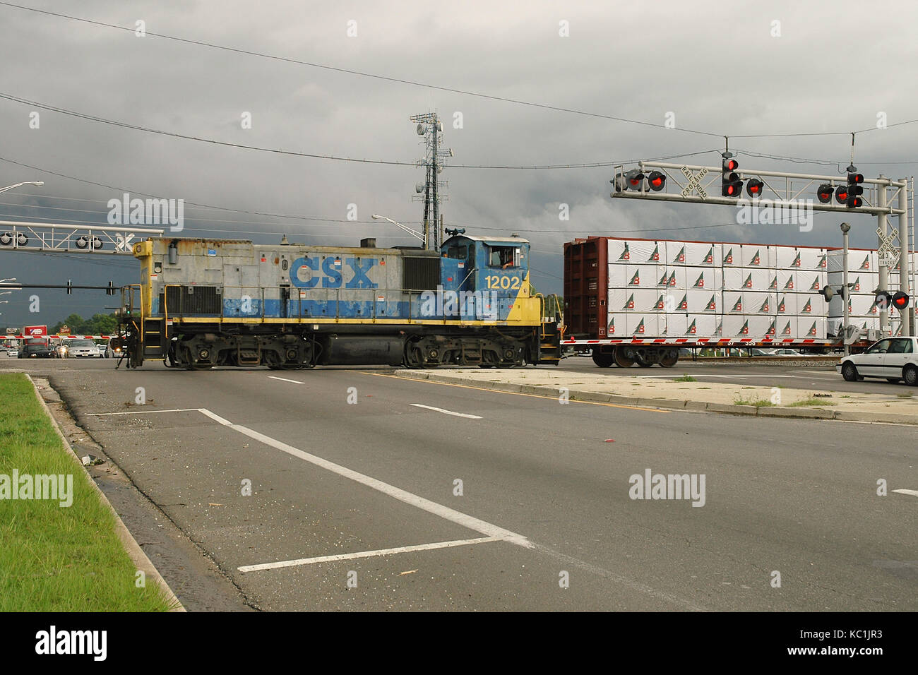 Csx freight train railroad crossing hi-res stock photography and images ...