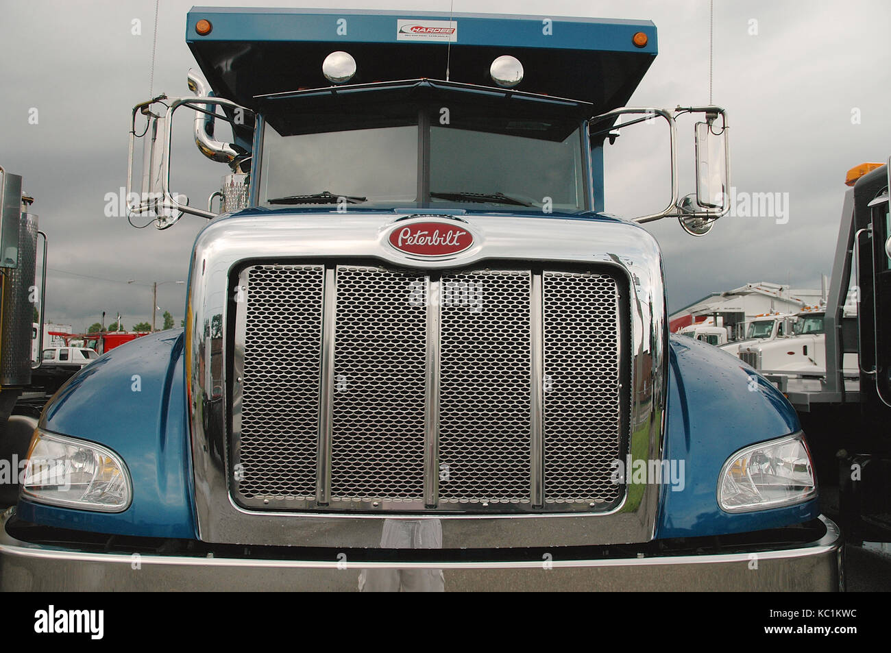 Newly built Peterbilt Truck Stock Photo - Alamy