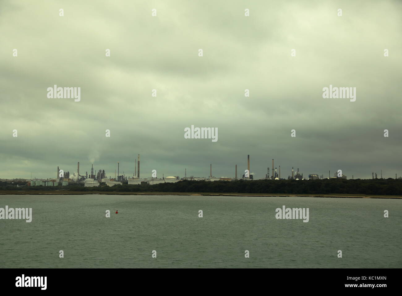 Fawley oil terminal,UK Stock Photo - Alamy