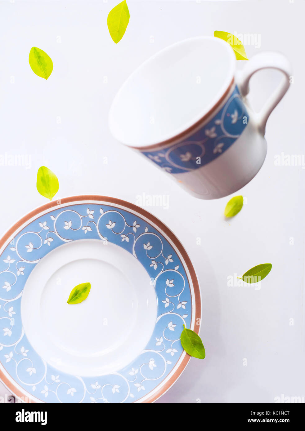 Falling tea hi-res stock photography and images - Alamy