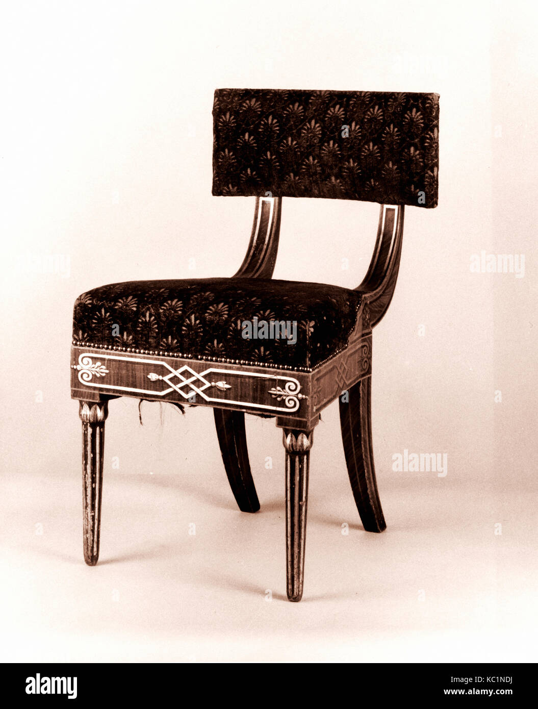Ancient greek chair hi-res stock photography and images - Alamy