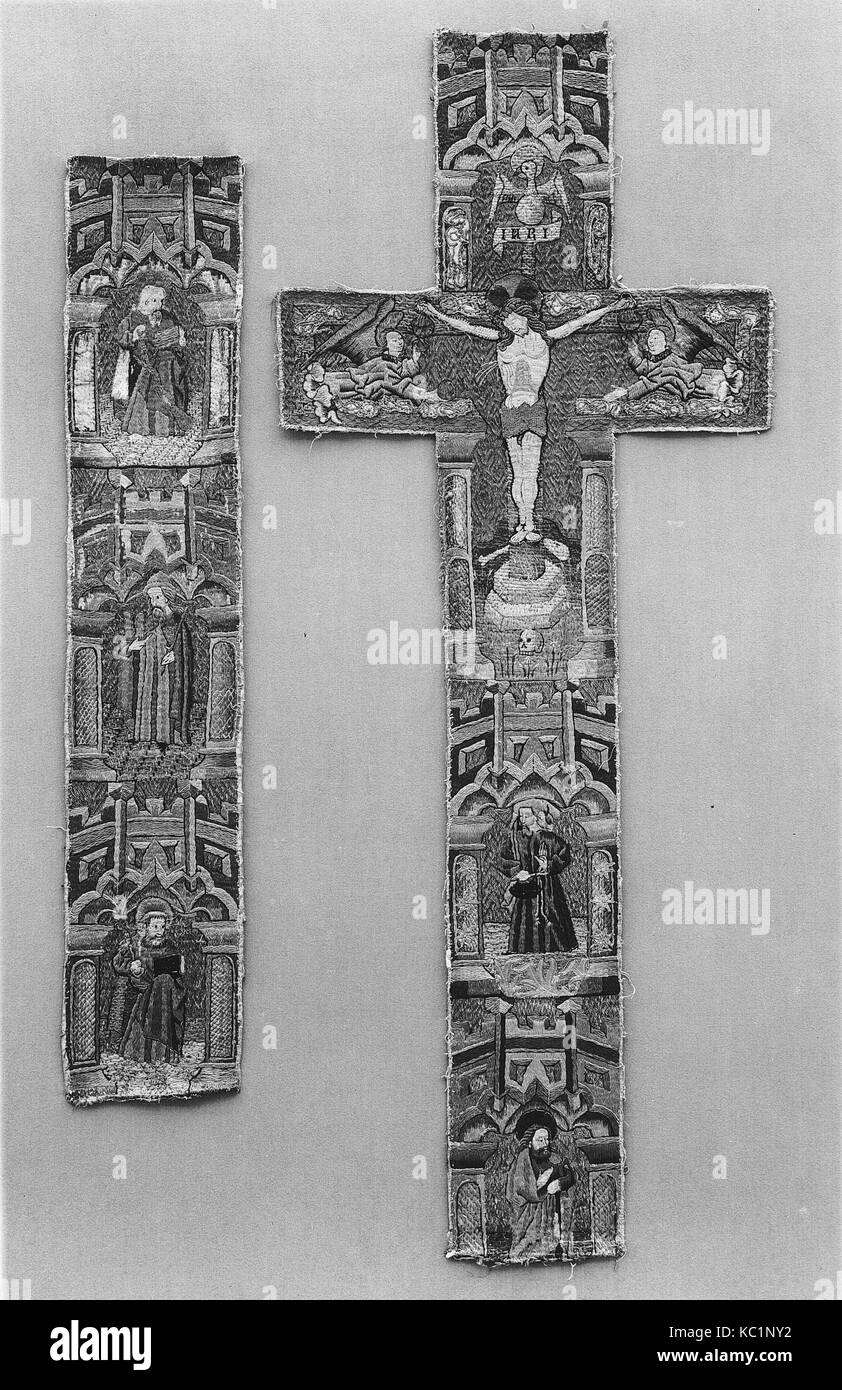 Gold silk thread Black and White Stock Photos & Images - Alamy