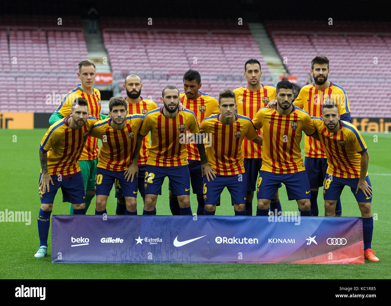 Camp Nou, Barcelona, Spain. 1st October, 2017. Team Barcelona during ...