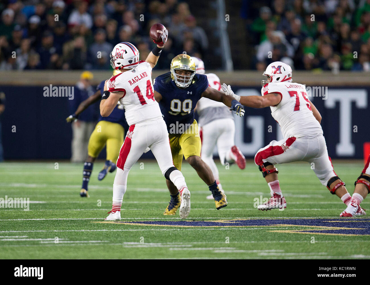 South Bend, Indiana, USA. 30th Sep, 2017. Miami-Ohio quarterback Gus ...