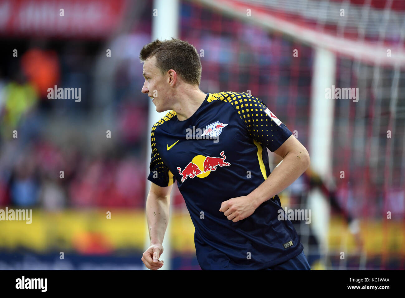 Cologne, Germany. 1st Oct, 2017. Leipzig's Lukas Klostermann celebrates ...