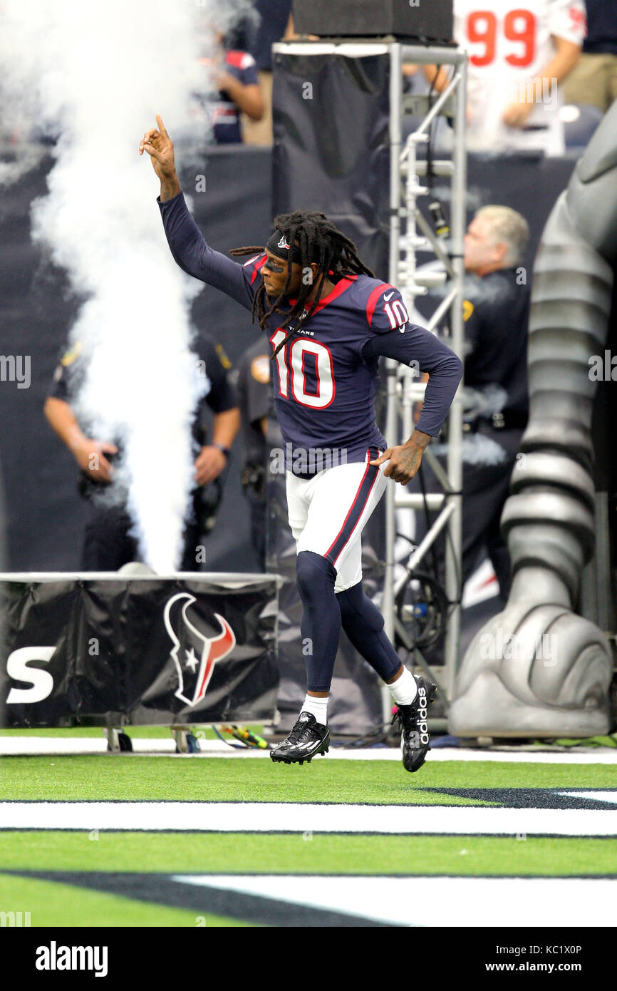 Stadium crowd wide hi-res stock photography and images - Alamy