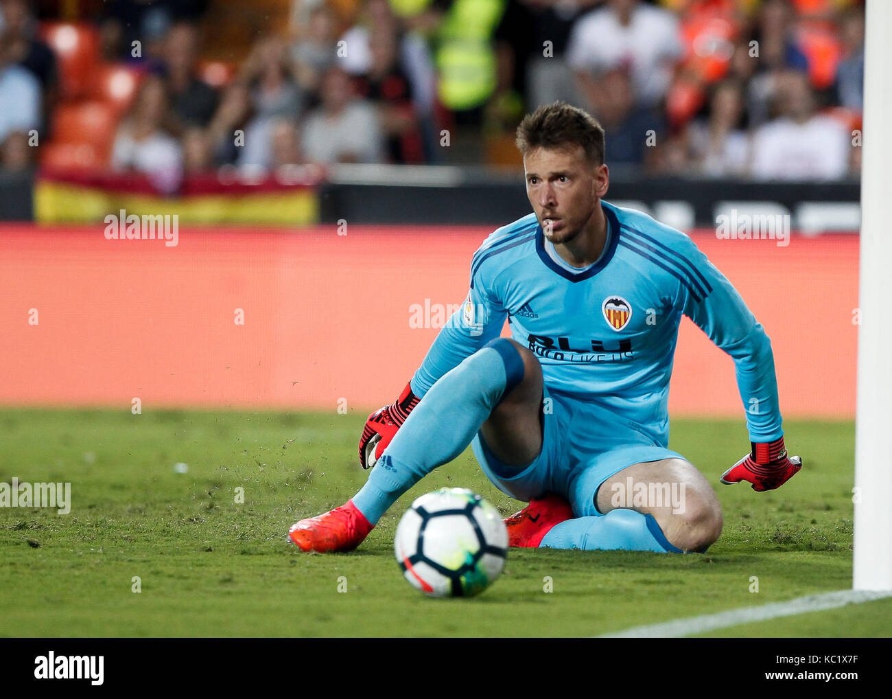 Valencia, Spain. 01st Oct, 2017. 13 Norberto Neto of Valencia CF during ...