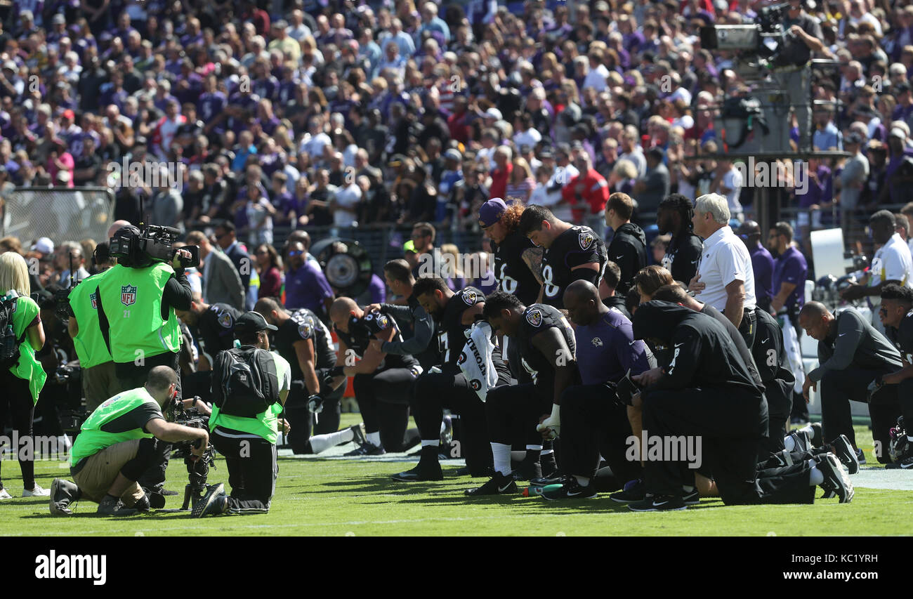 Baltimore, USA. 01st Oct, 2017. Baltimore Ravens players and coaches ...