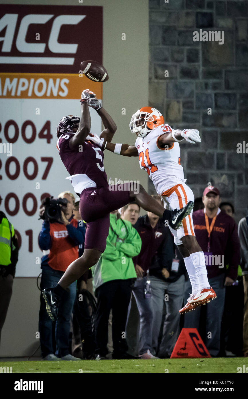 Blacksburg, Virginia, USA. 30th Sep, 2017. Virginia Tech Hokies wide ...