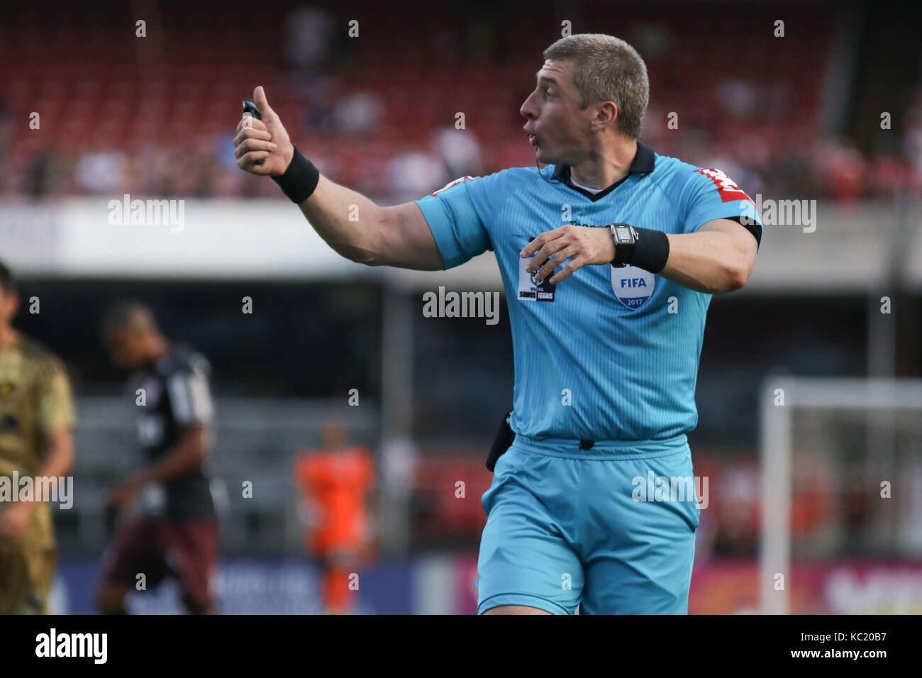 SÃO PAULO, SP - 01.10.2017: SPFC X SPORT - Referee Anderson Daronco ...