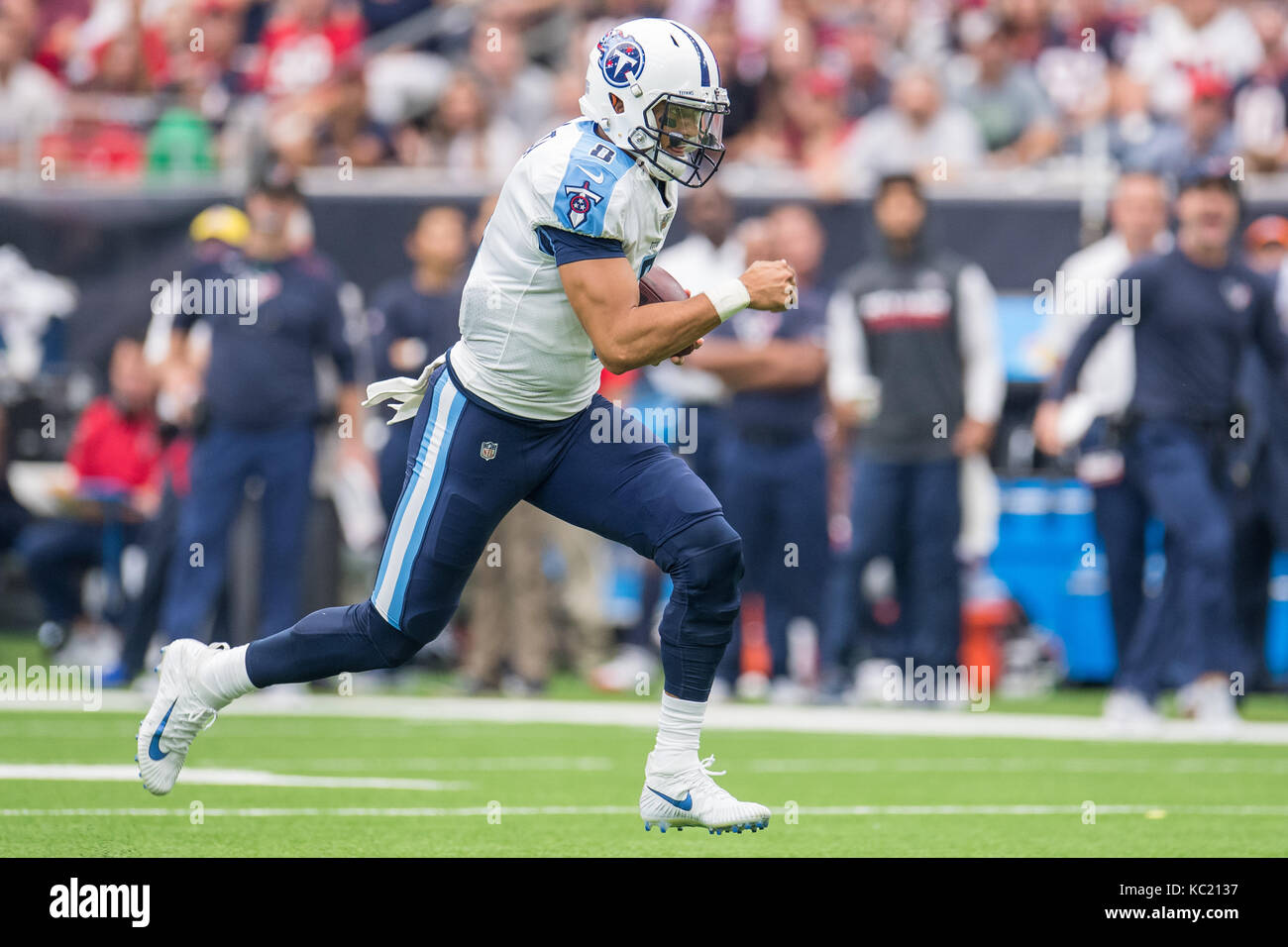 Houston, TX, USA. 1st Oct, 2017. Tennessee Titans quarterback Marcus ...