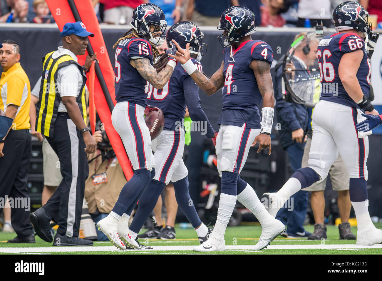 Houston, TX, USA. 1st Oct, 2017. Houston Texans quarterback Deshaun ...