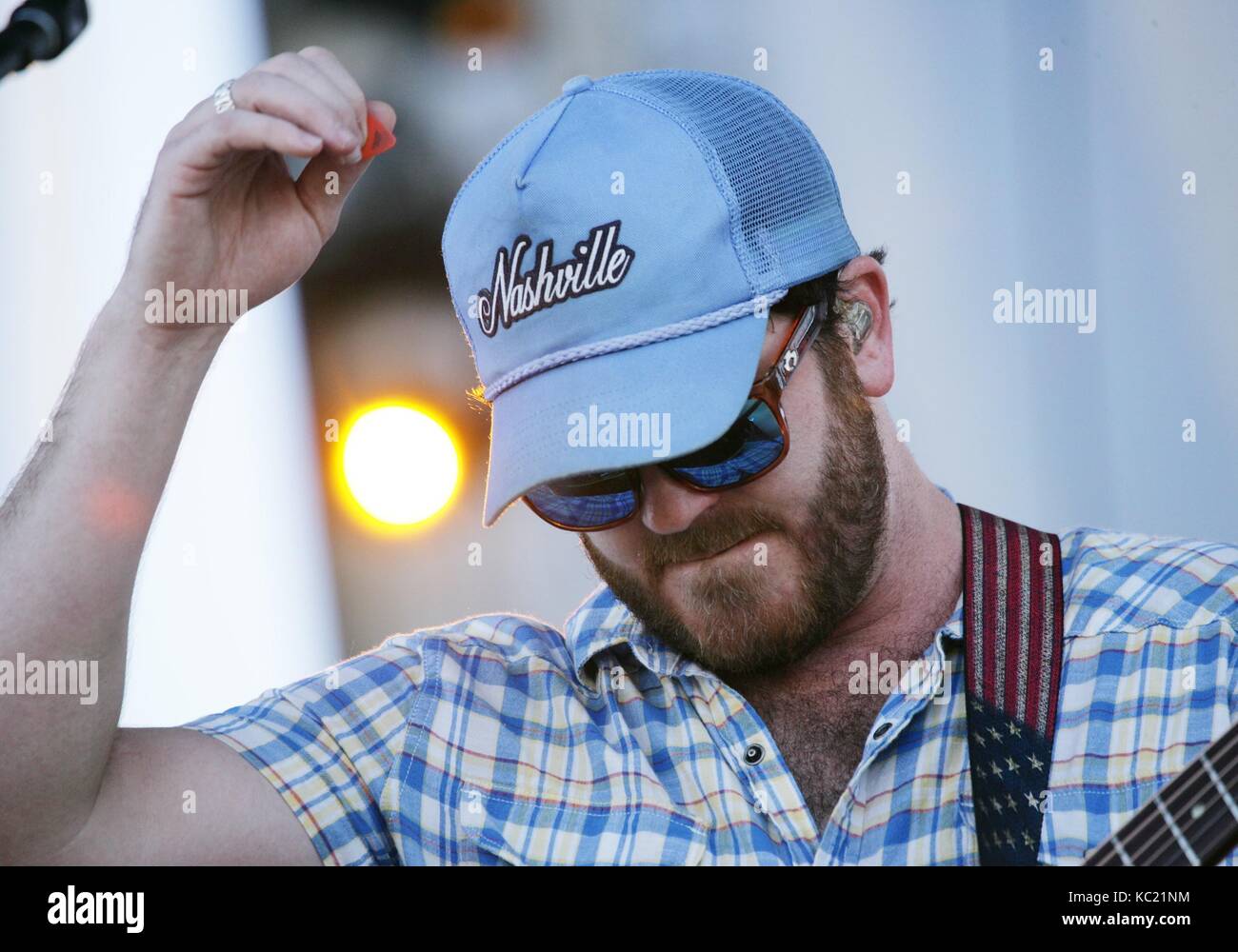 Las Vegas, NV, USA. 1st Oct, 2017. Tyler Reeve on stage for Route 91 ...