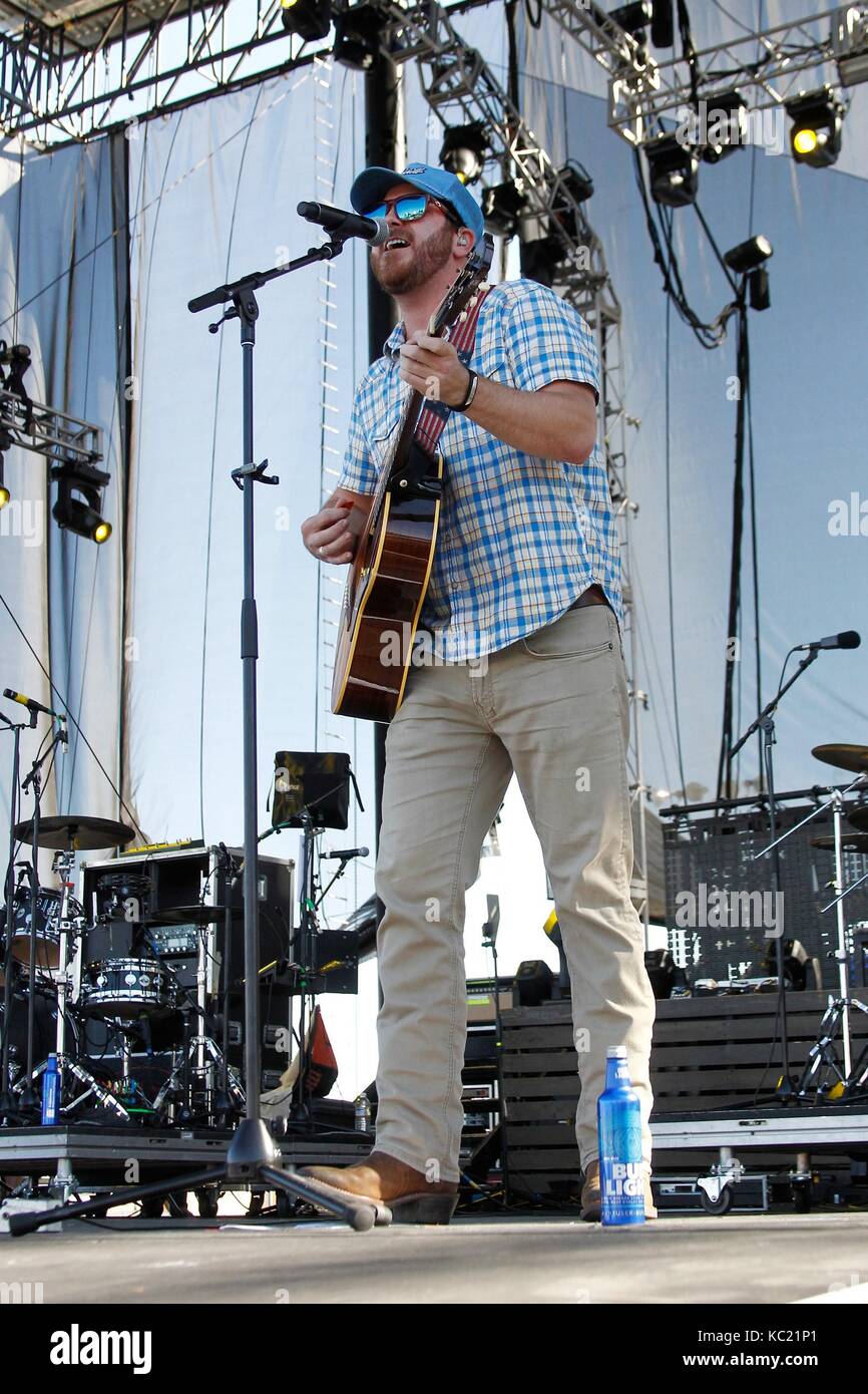 Tyler reeve hi-res stock photography and images - Alamy