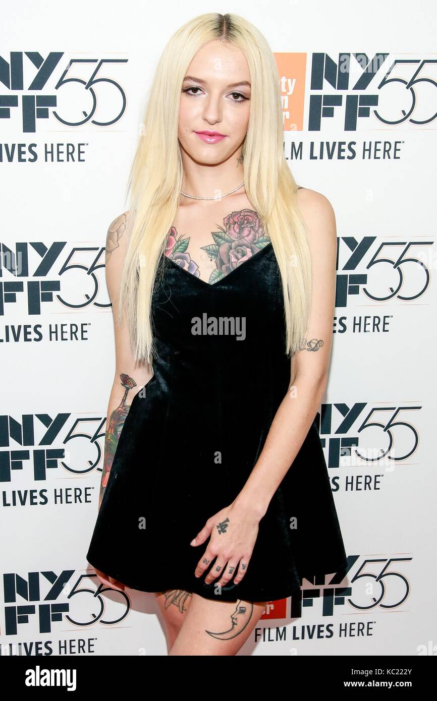 New York, NY, USA. 1st Oct, 2017. Bria Vinaite at arrivals for THE ...