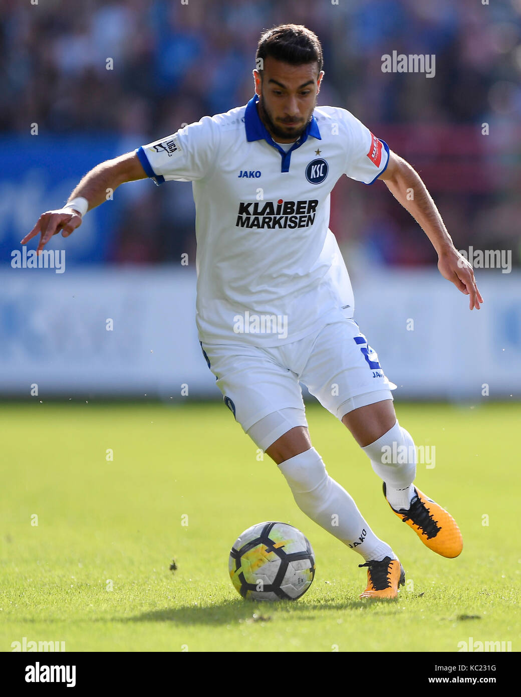 Meppen, Deutschland. 01st Oct, 2017. Burak Camoglu (KSC). GES/ Fussball ...